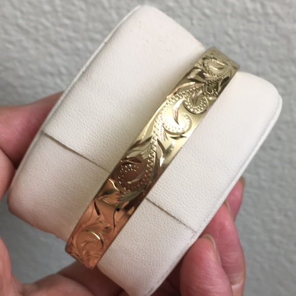 new | Jewelry | Hawaii Heirloom Design Gold Bangle | Poshmark